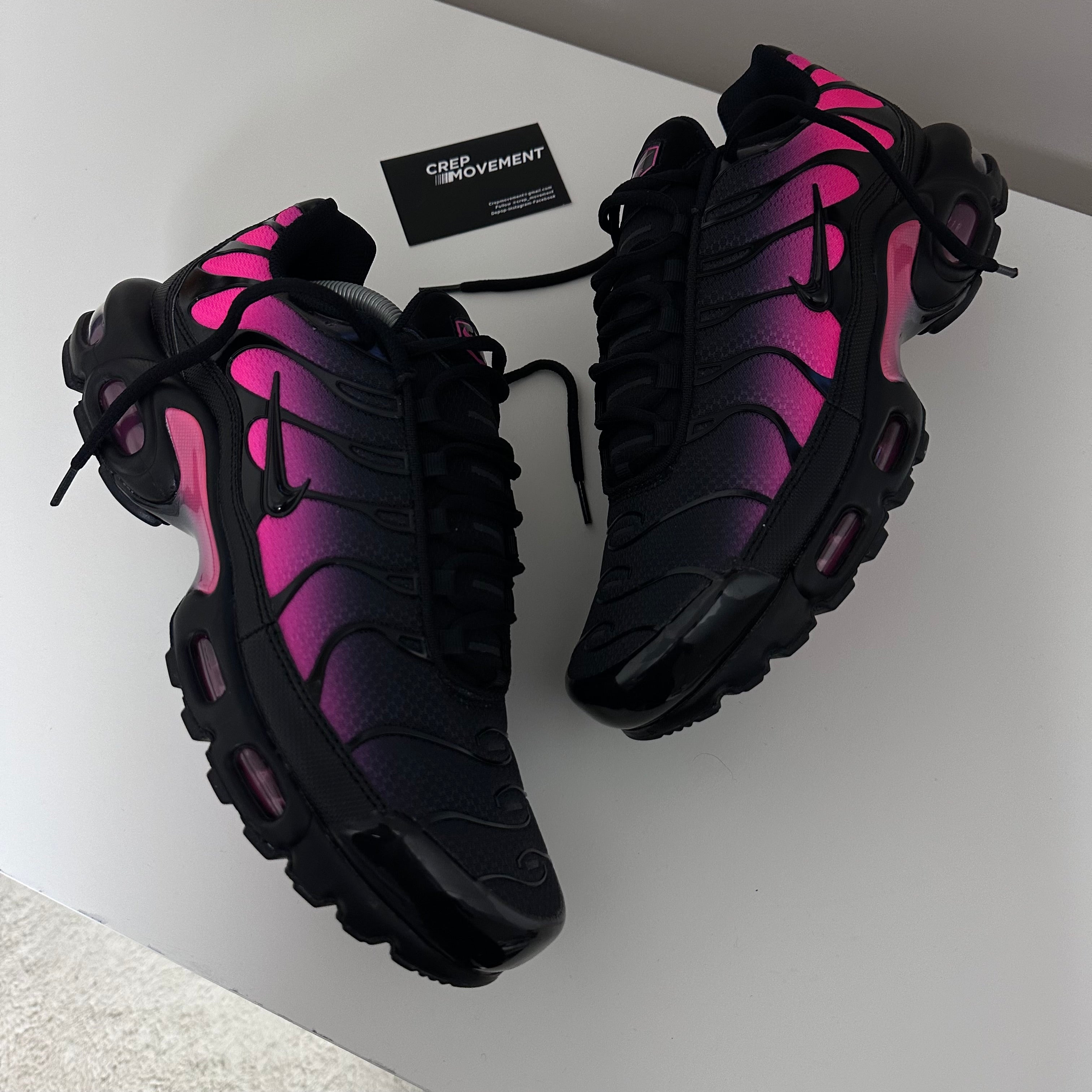 NIKE AIR MAX PLUS TN - HYPER PINK